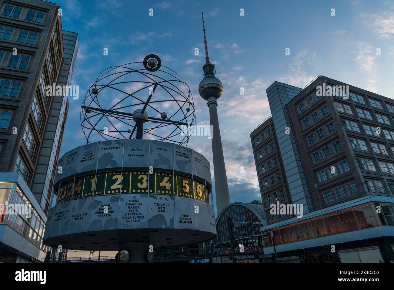 The astronomical world clock at Berlin Alexanderplatz Stock Photo - Alamy