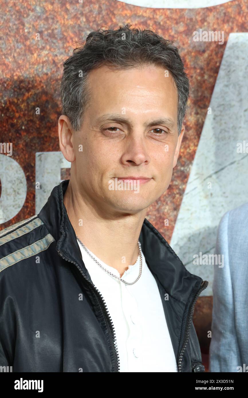 Joe Hartwick Jr., Kingdom of the Planet of the Apes - Footage Preview ...