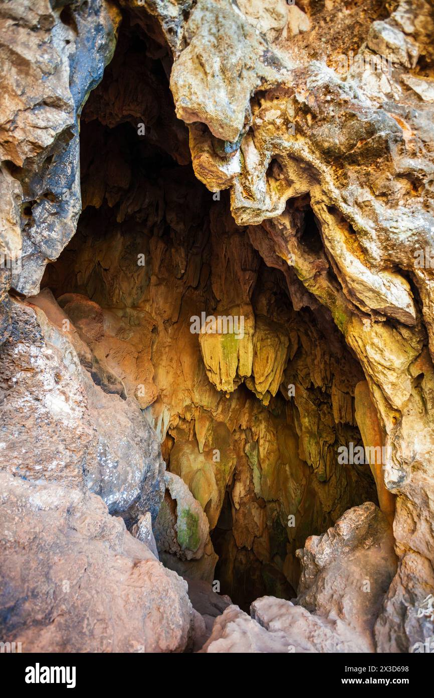 Philippines puerto princesa subterranean river palawan cave hi-res ...