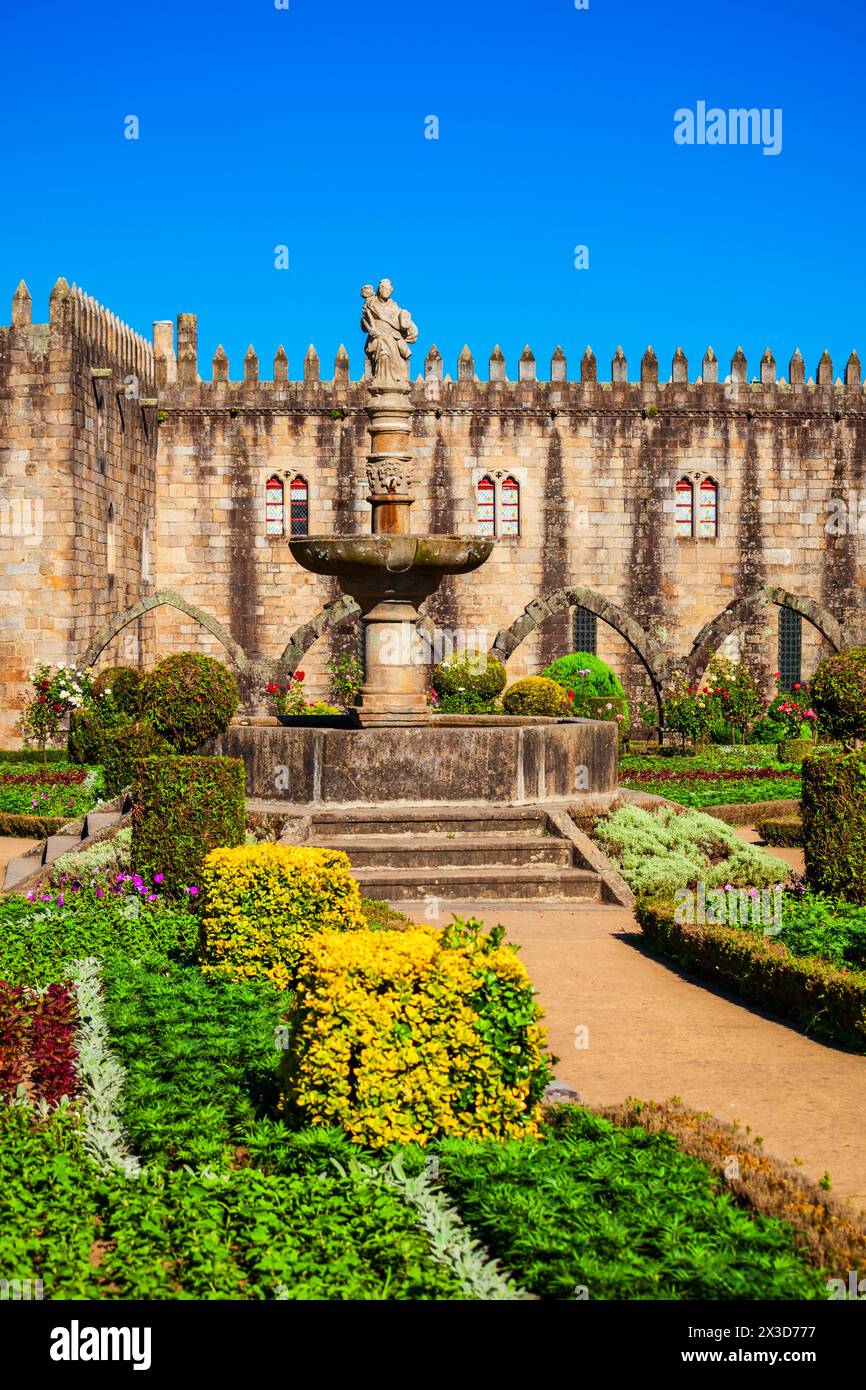 Garden of Santa Barbara and Archbishop Palace of Braga in the centre of ...
