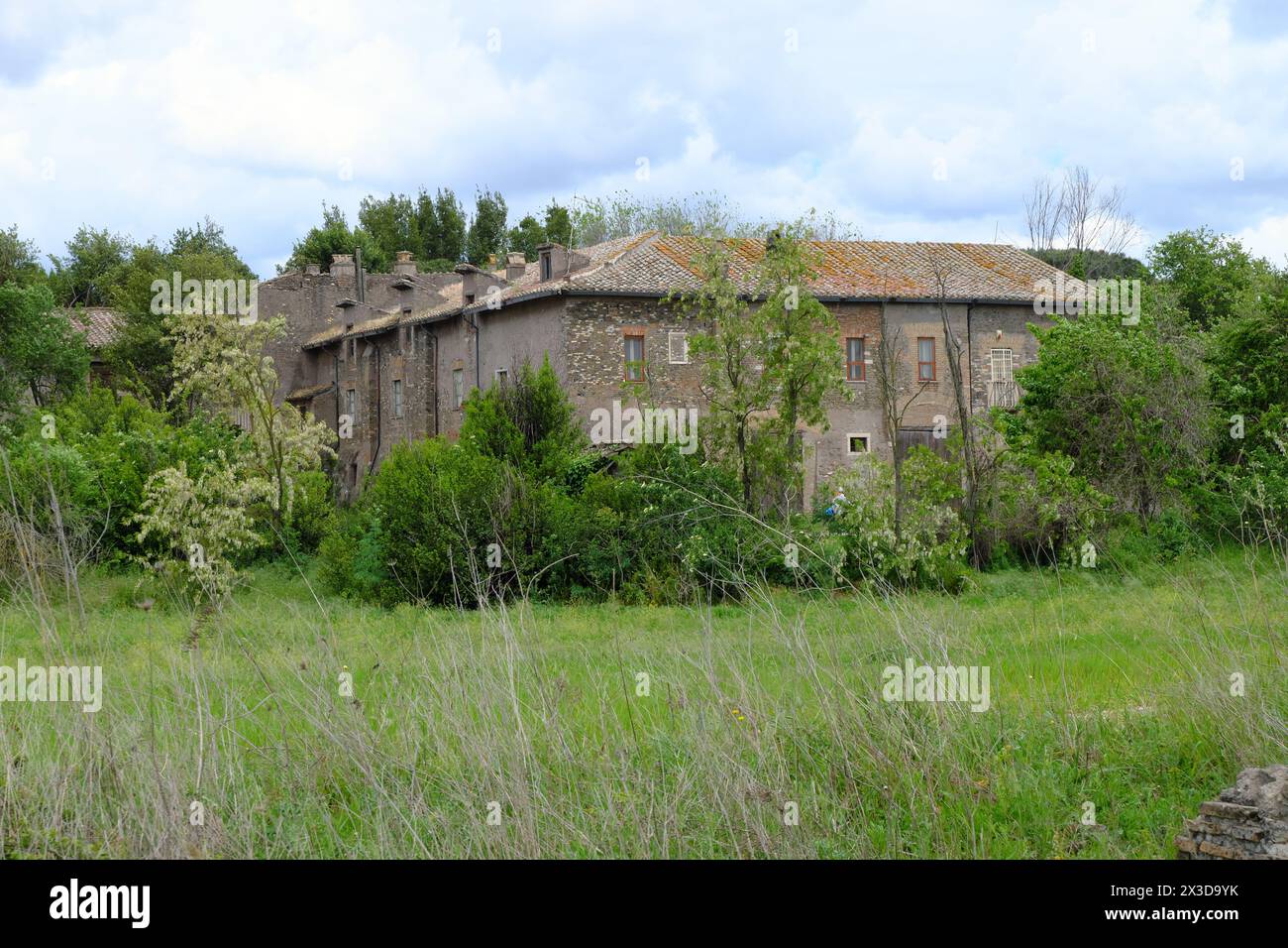 Traditional farm buildings - Park of the Aquaducts - ROME - Parco degli ...