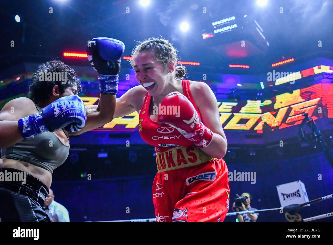 Bangkok, Thailand. 25th Apr, 2024. Angelina Lukas (9-1) (R) of ...