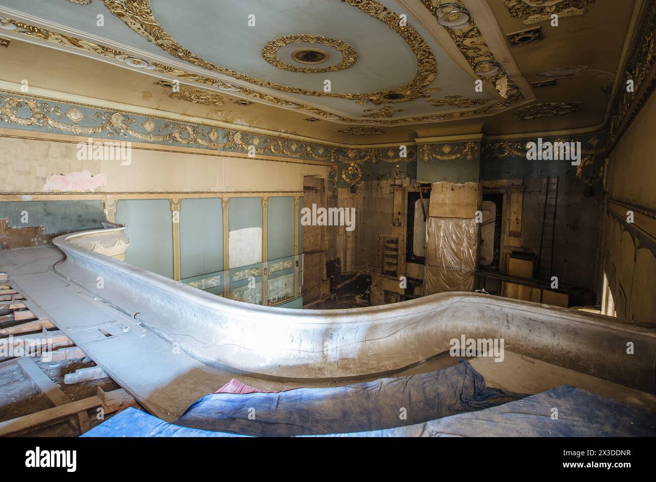 Large dark hall of old abandoned cinema theater Stock Photo - Alamy