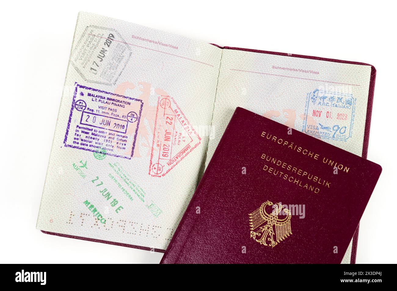 Visa, Stempel, Reisepässe der Bundesrepublik Deutschland Stock Photo ...