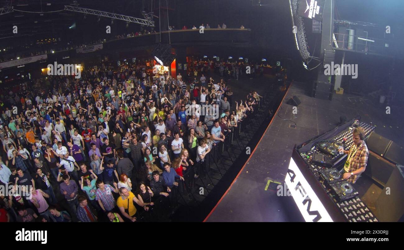 Stadium top view with crowd hi-res stock photography and images - Alamy