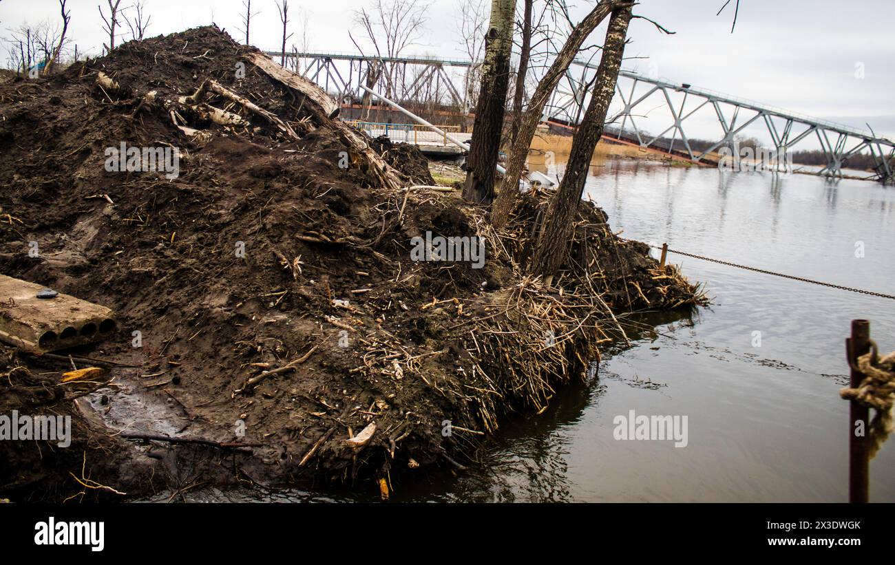 Destroyed bridge in war zone connecting Sloviansk and Lyman in the ...