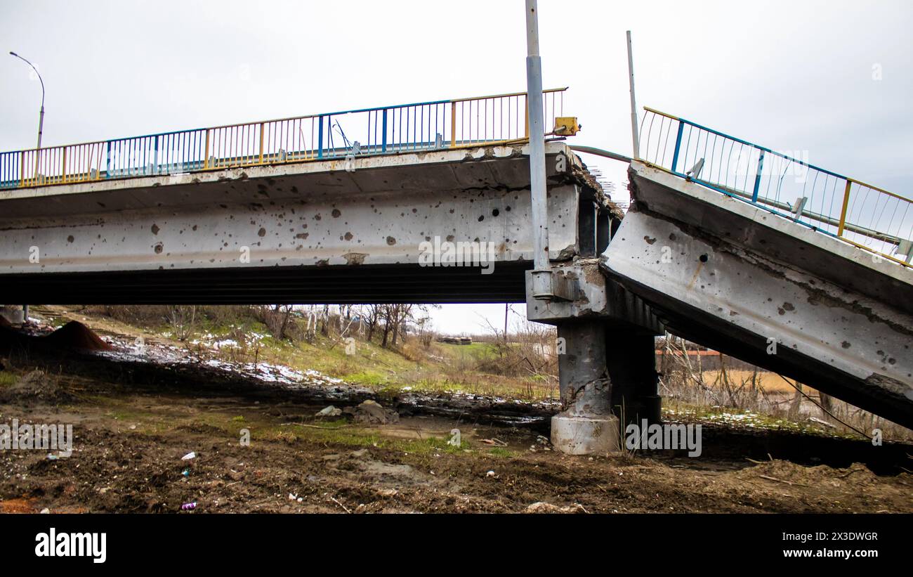 Destroyed bridge in war zone connecting Sloviansk and Lyman in the ...
