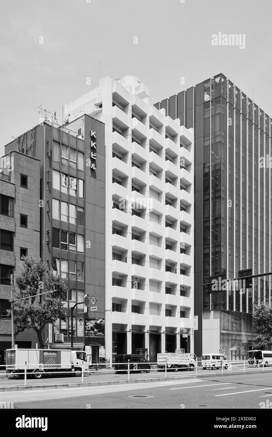 Sky Building No. 2 (第2スカイビル), designed by Watanabe Yoji, 1968; Shinjuku ...
