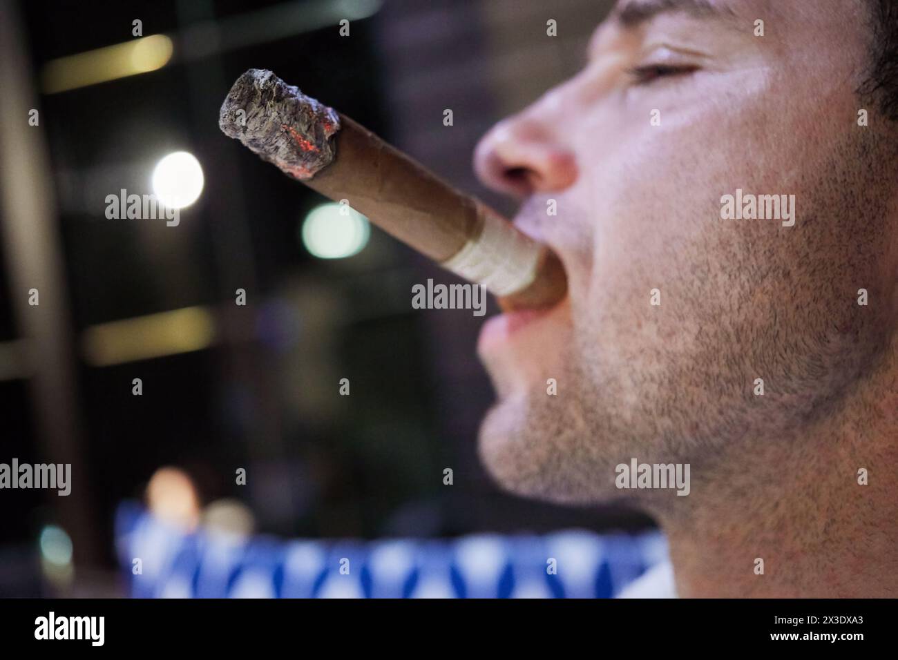 Burning lips hi-res stock photography and images - Alamy