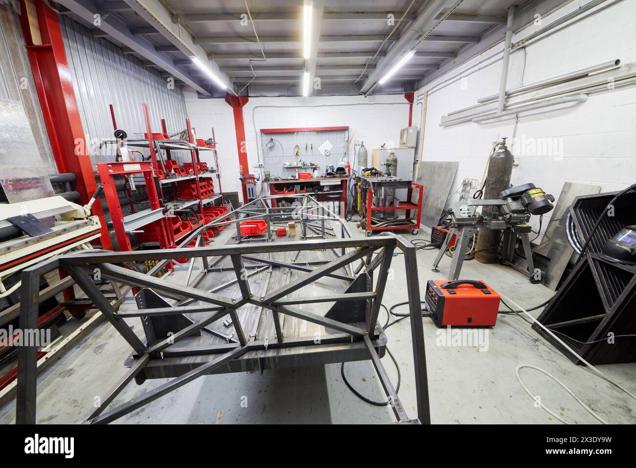 MOSCOW, RUSSIA - OCT 27, 2017: (PR) Workshop for repairing and ...