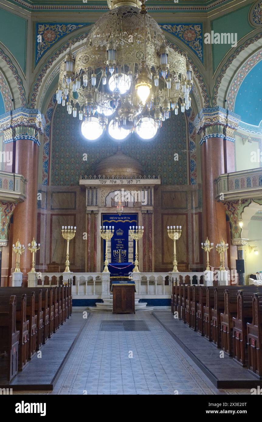 Bulgaria, Sofia; the interiors of the synagogue Stock Photo - Alamy