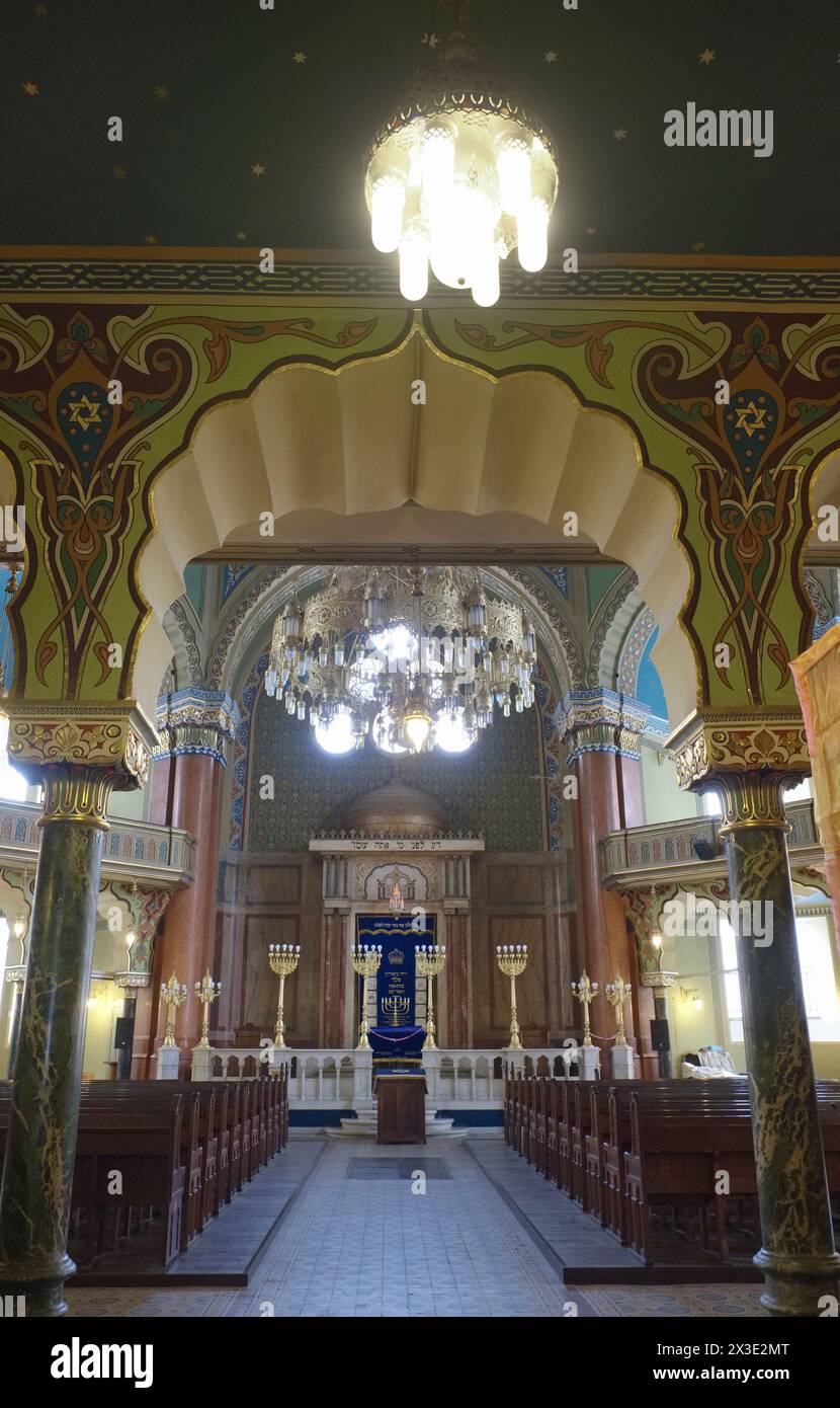 Bulgaria, Sofia; the interiors of the synagogue Stock Photo - Alamy