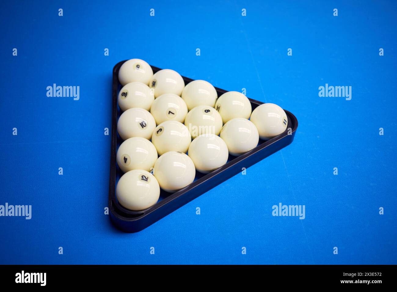 Billiards pyramid hi-res stock photography and images - Alamy