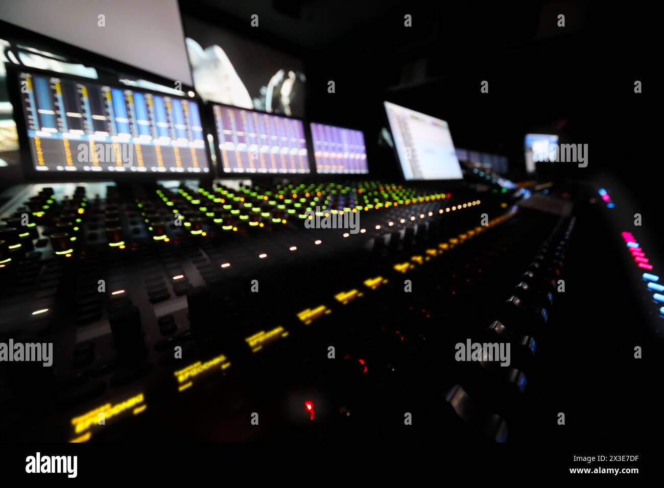 Dark media console hi-res stock photography and images - Alamy