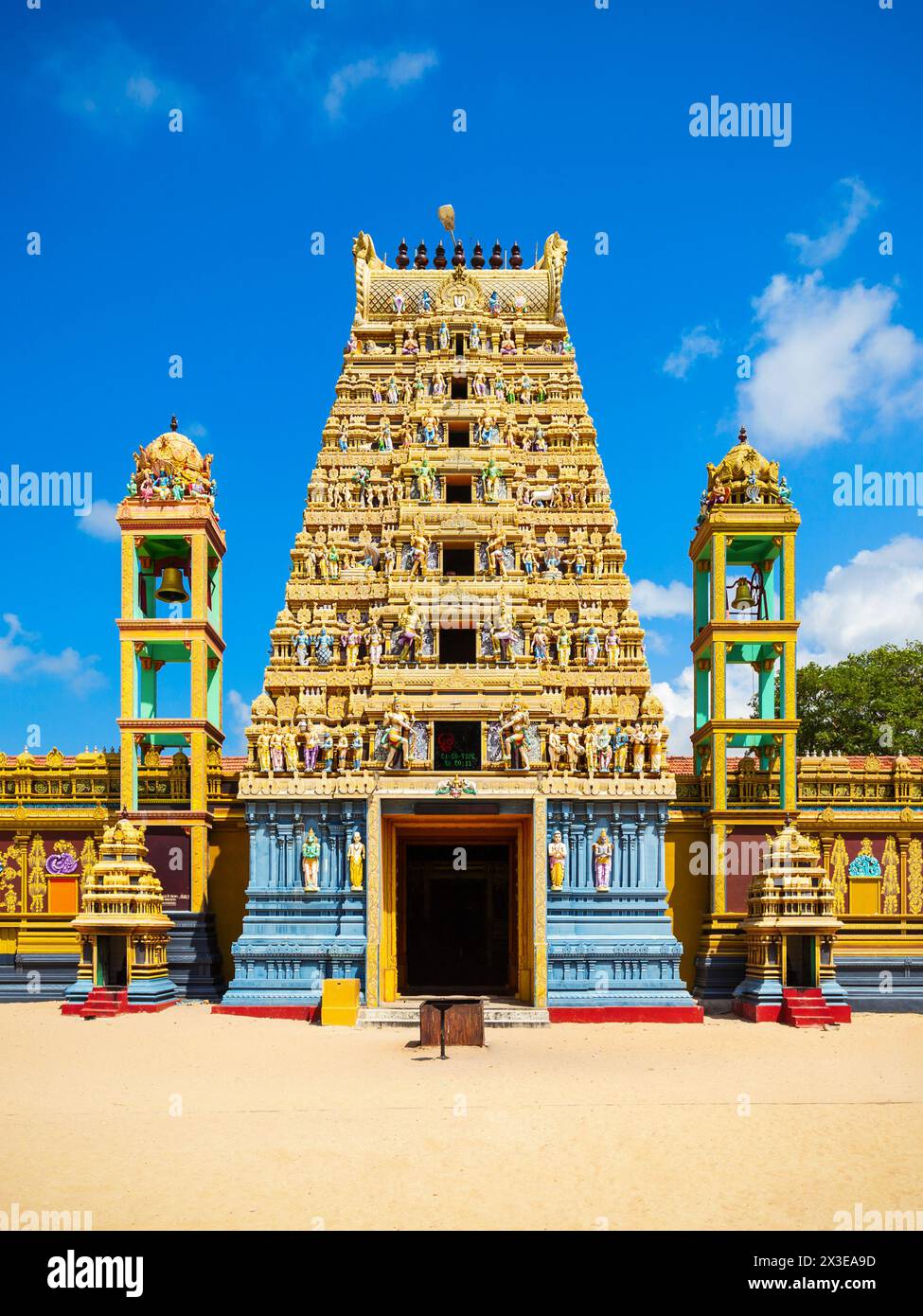 Vallipuram Alvar or Valipura Aalvar Vishnu Kovil is a hindu temple near ...