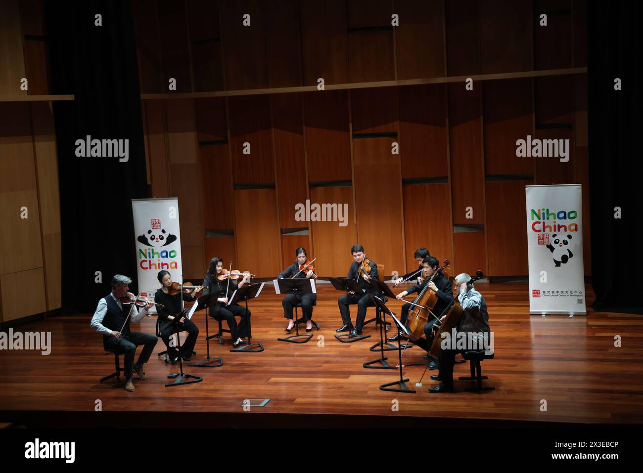 (240426) -- CHRISTCHURCH, April 26, 2024 (Xinhua) -- A joint performance by the Amber Quartet ...