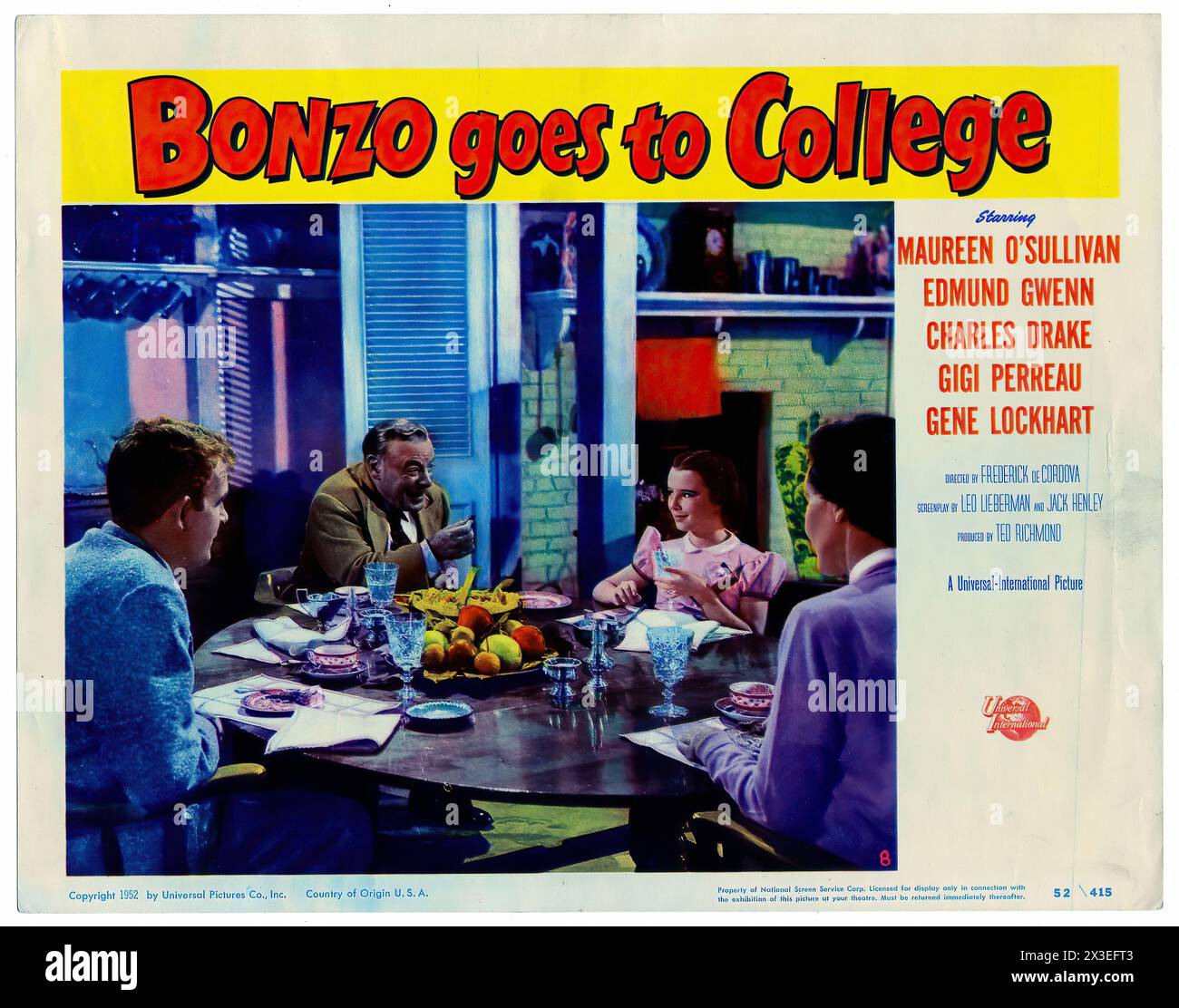 Goes to the college hi-res stock photography and images - Alamy