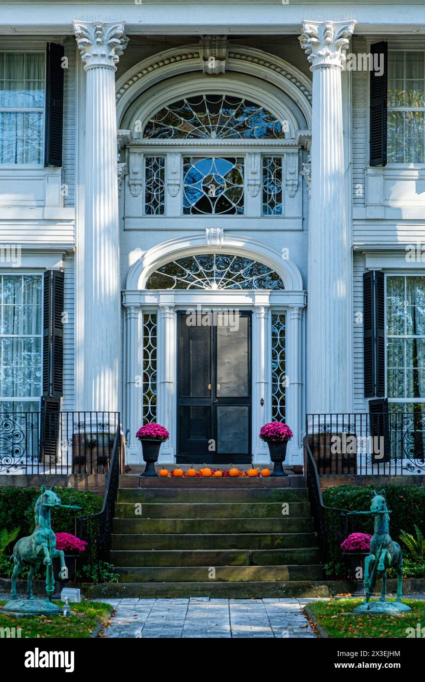 Linden Place Museum, Hope Street, Bristol, RI Stock Photo - Alamy