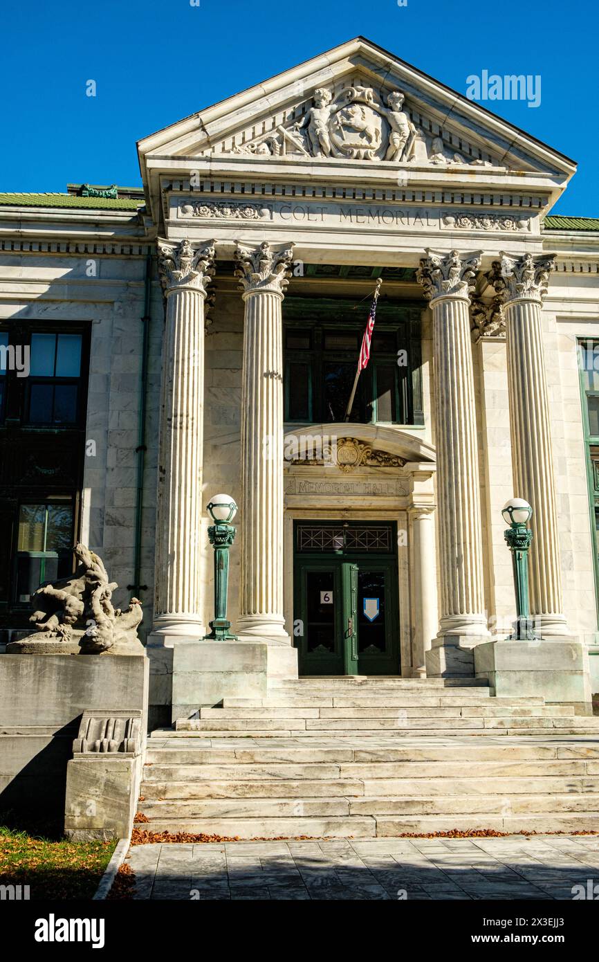 Colt Andrews Elementary School, Hope Street, Bristol, RI Stock Photo ...