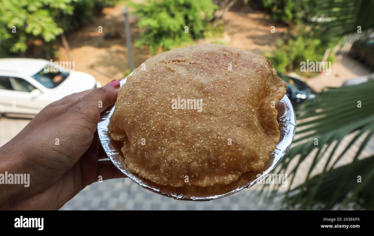 Urad dal puri hi-res stock photography and images - Alamy