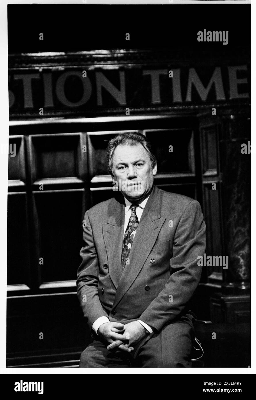 Itv news presenter hi-res stock photography and images - Alamy