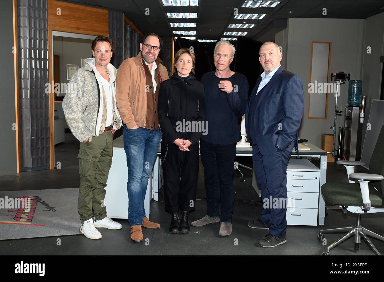 Die Schauspieler Andreas Pietschmann, Thomas Loibl, Caroline Eichhorn ...