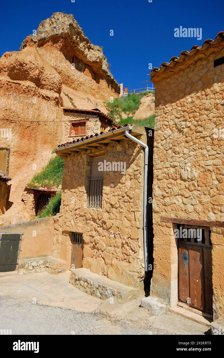 Cave houses soria spain hi-res stock photography and images - Alamy