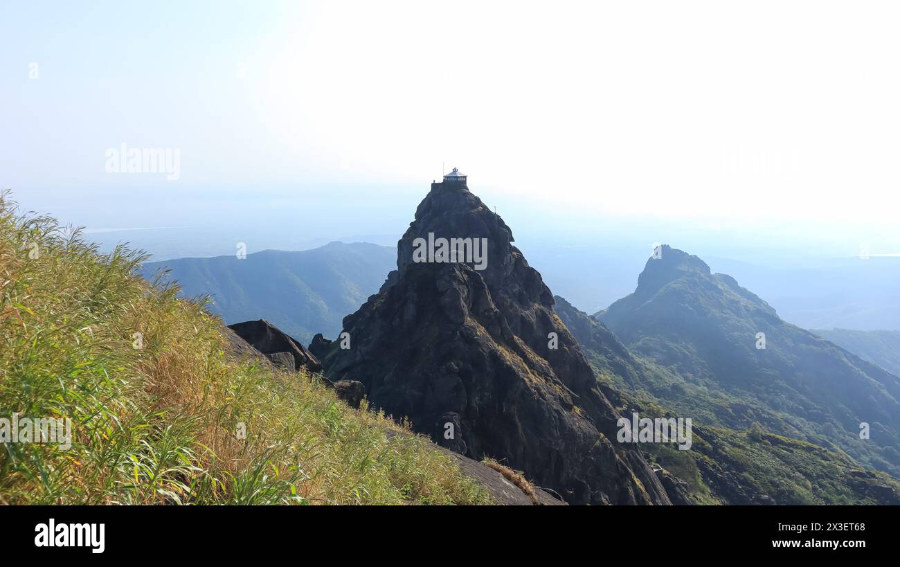 Beautiful View of Girnar Hills and Shri Guru Dattatraya Temple, Girnar ...
