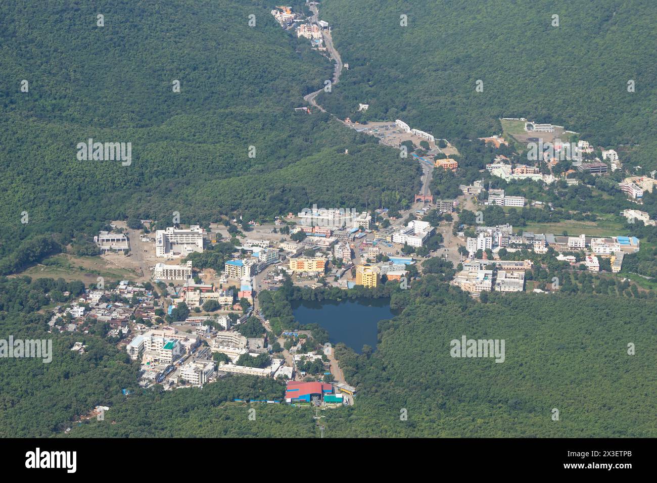 Beautiful View of Gilnar and Junagarh Cityscape From the Girnar Hills ...