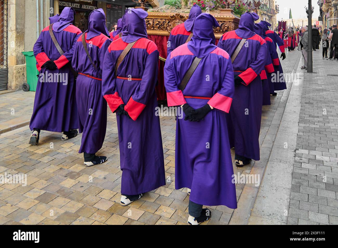 Religious tour participants hi-res stock photography and images - Alamy