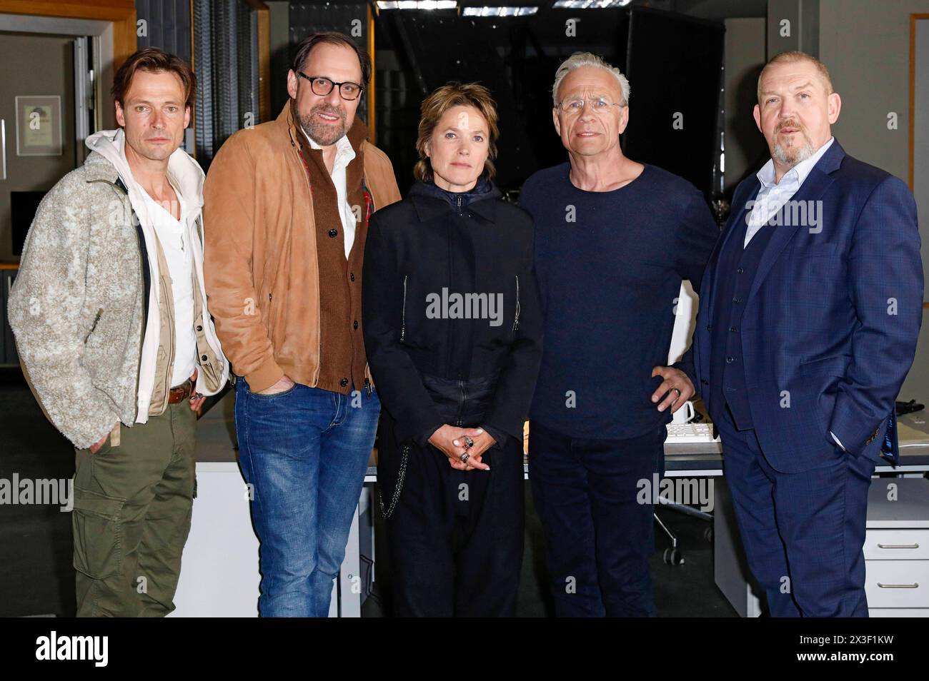 Andreas Pietschmann, Thomas Loibl, Karoline Eichhorn, Dietmar Bär und ...