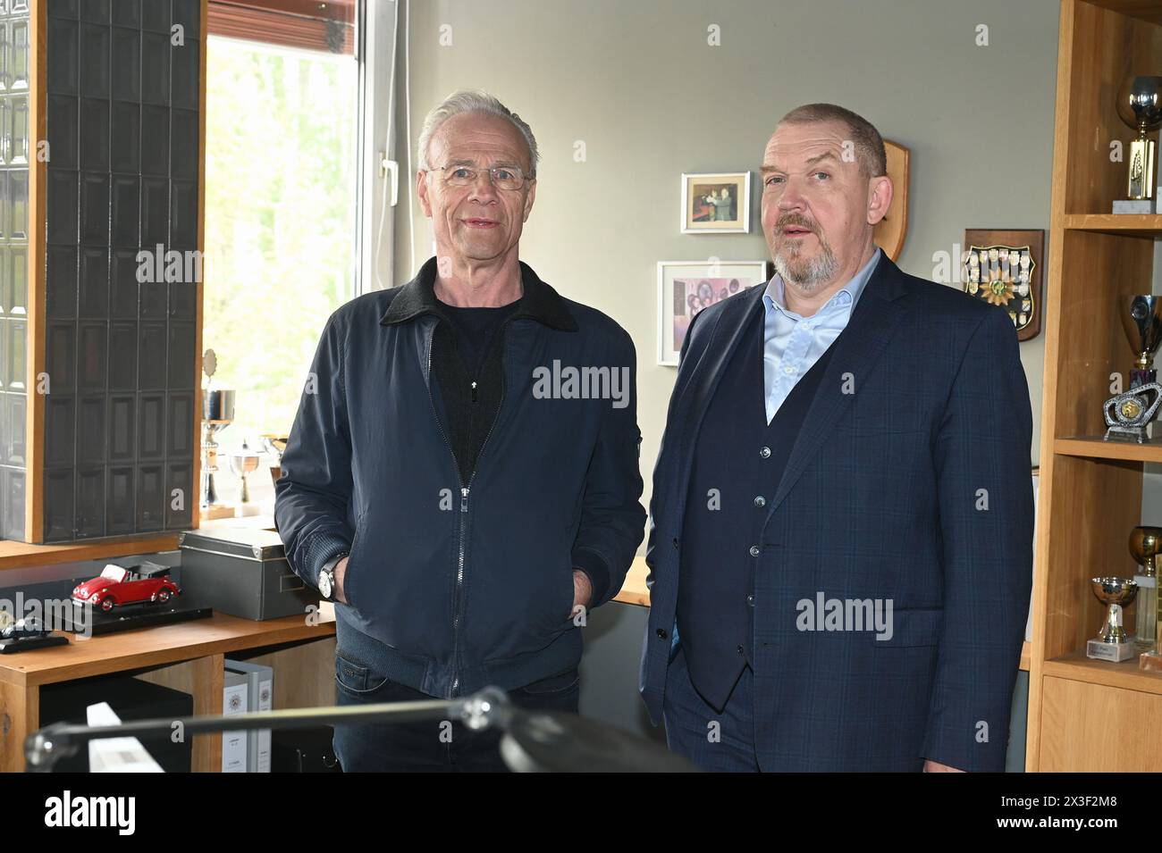 Cologne, Germany. 26th Apr, 2024. Actors Klaus J. Behrendt ...