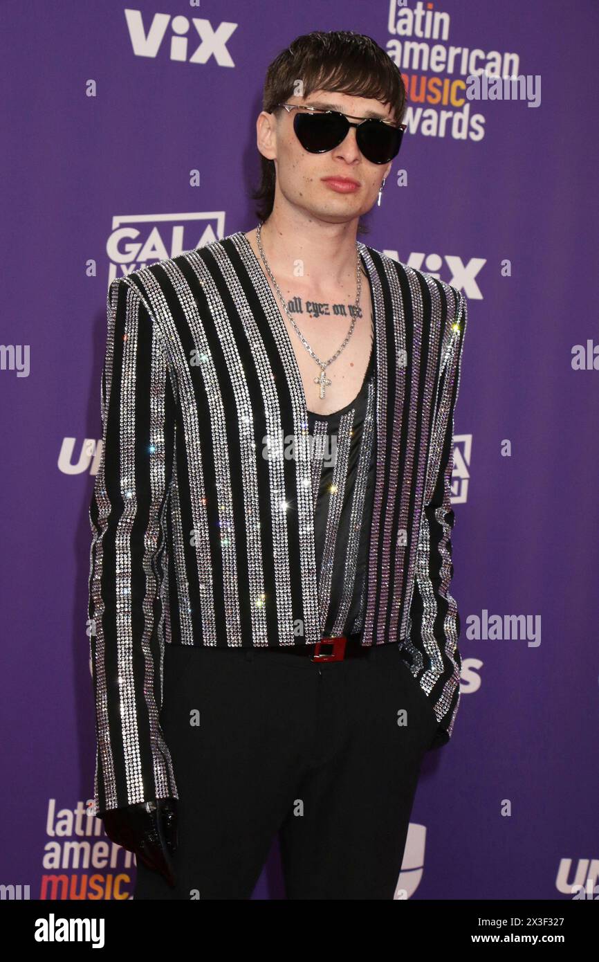 Photo by: Raoul Gatchalian/STAR MAX/IPx 2024 4/25/24 Peso Pluma at the Latin American Music ...