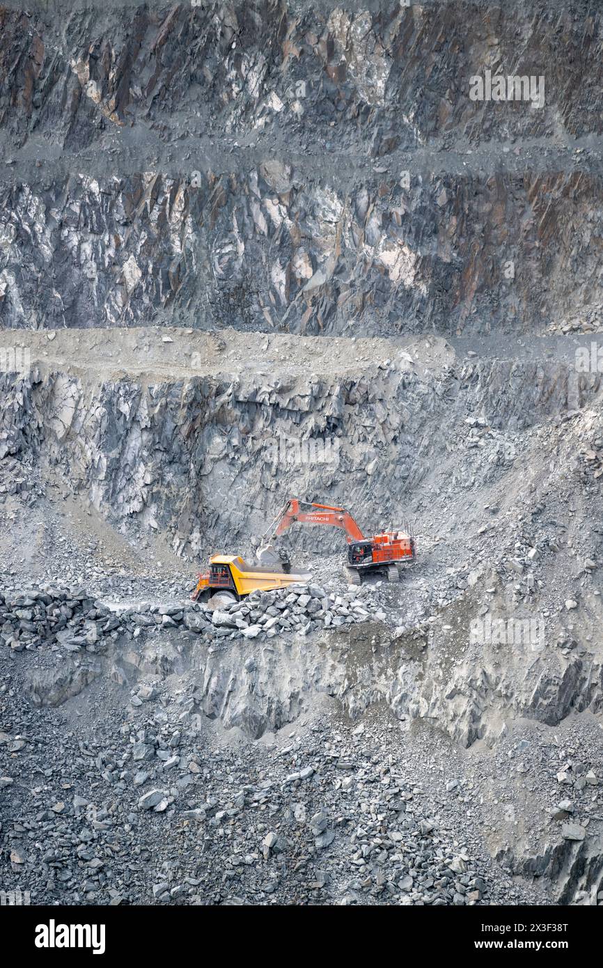 Digging out stone in a limestone quarry near Ingleton in the Yorkshire ...