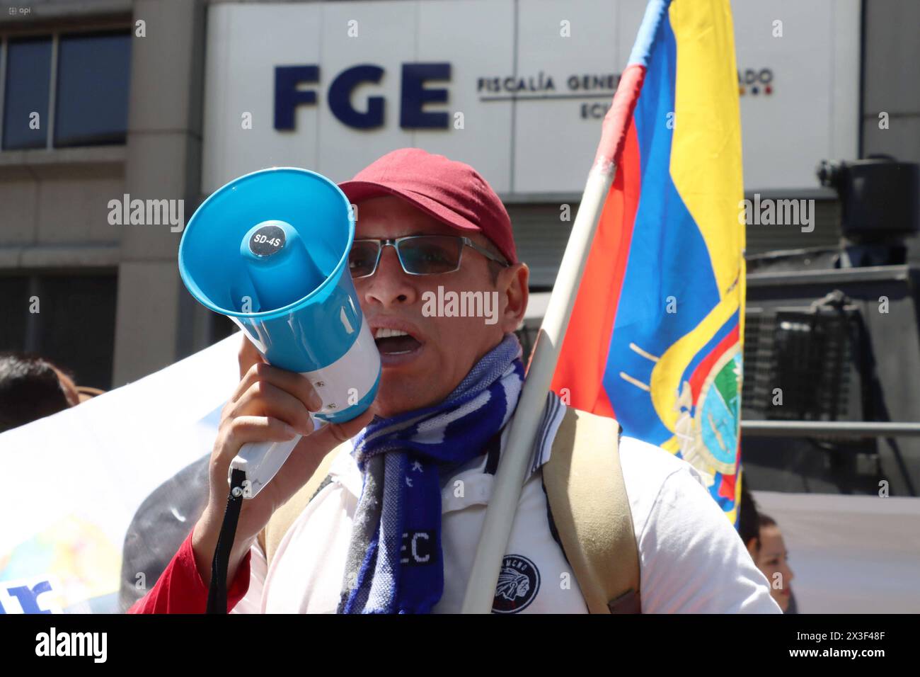 MARCHES IN SUPPORT OF PROSECUTOR GENERAL DIANA SALAZAR Quito, Friday ...