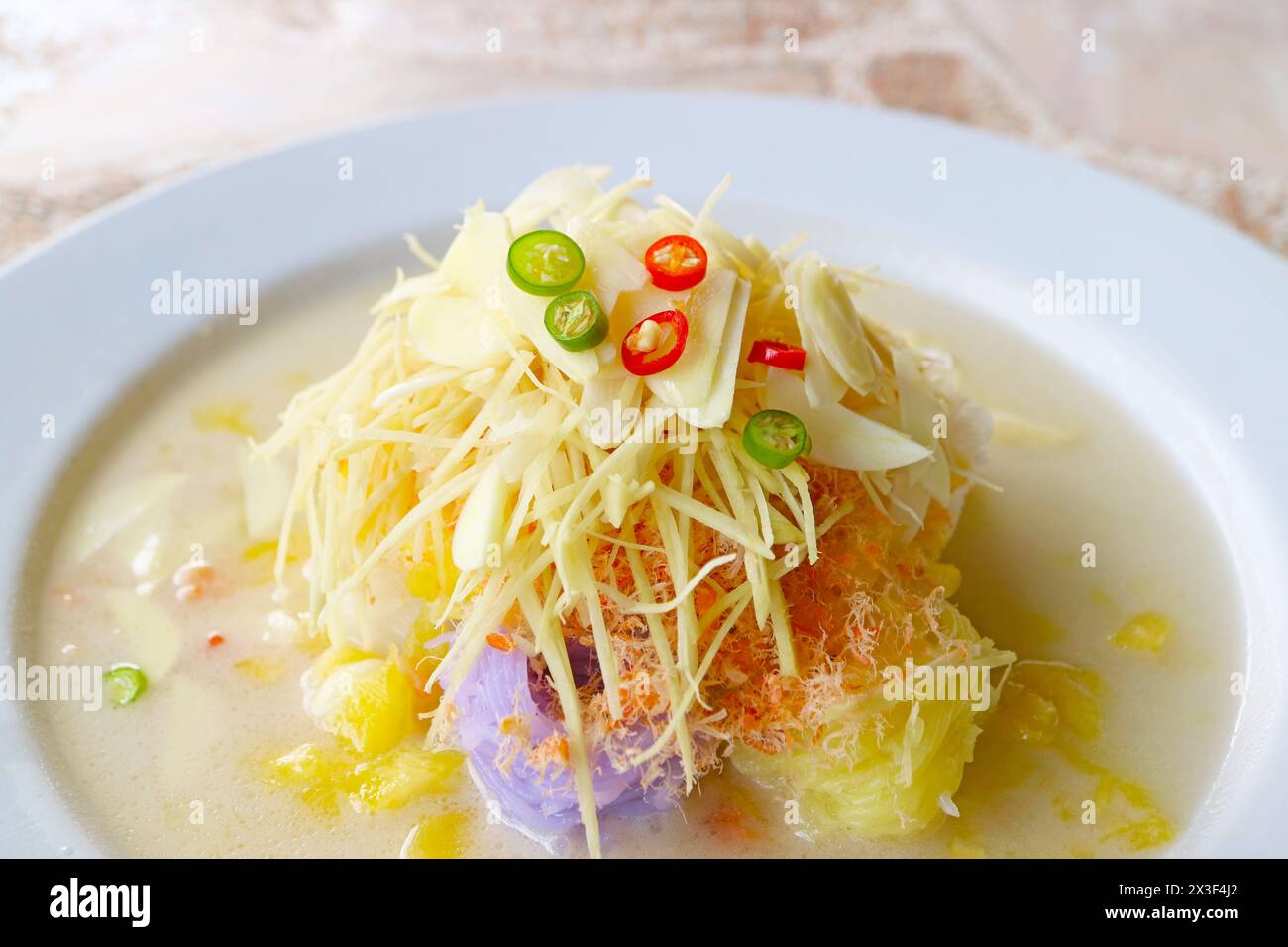 Delectable Khanom Jeen Sao Nam, a Thai Dish of Rice Vermicelli with ...