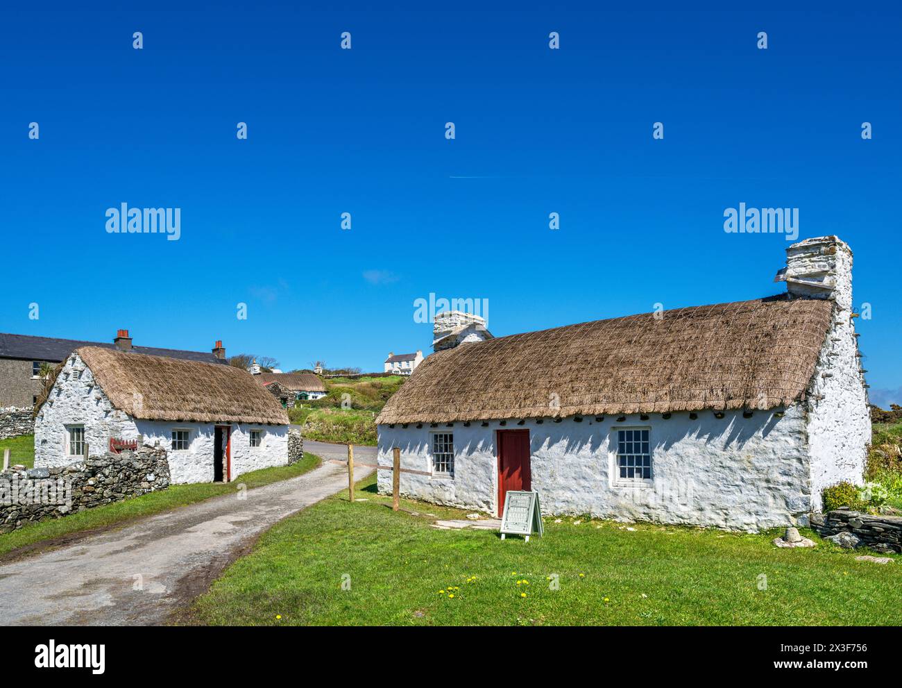 Harry Kelly's Cottage, a thatched cottage in the historic village of ...