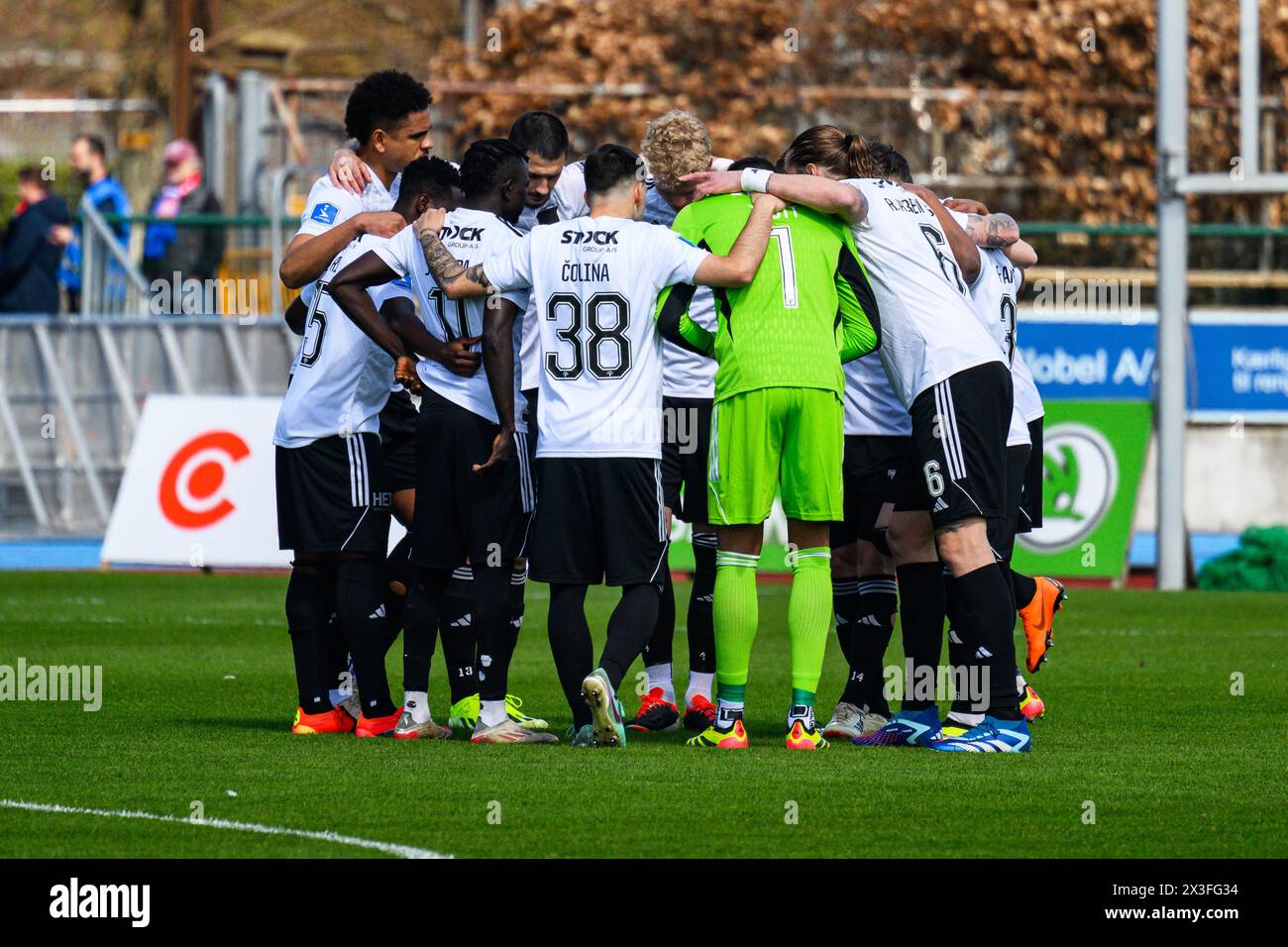 Hvidovre, Denmark. 21st, April 2024. The players of Vejle BK unite in a ...