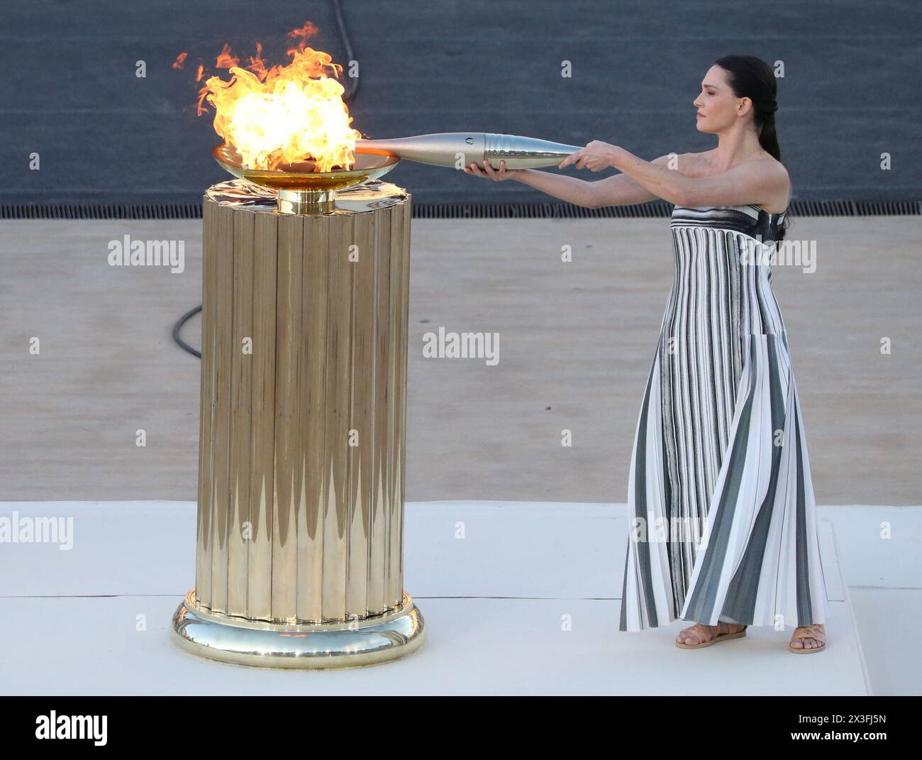Athens, Greece. 26th Apr, 2024. Actress MARY MINA, playing an ancient ...