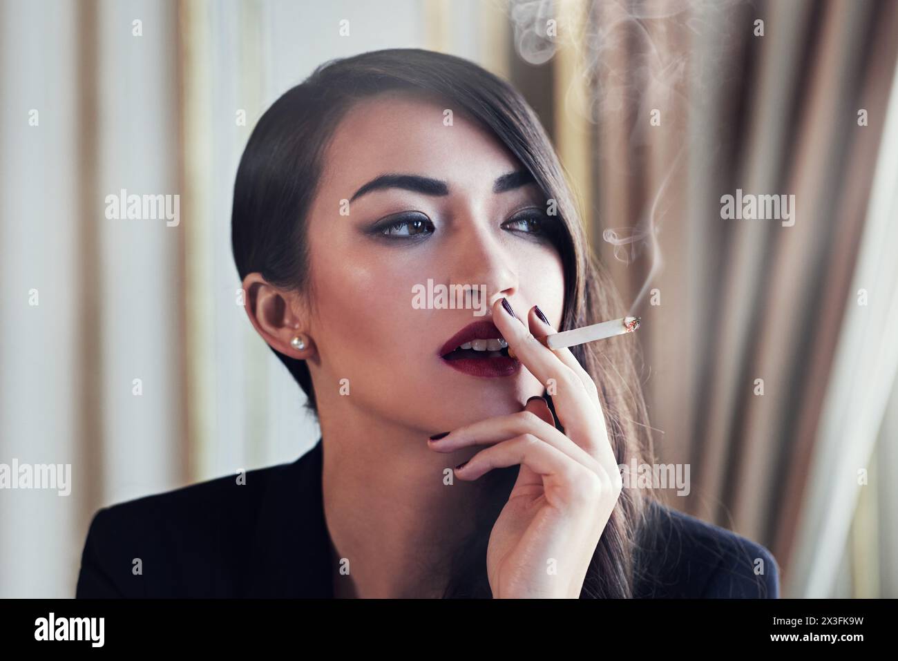 Woman smoking cigarette retro hi-res stock photography and images - Alamy