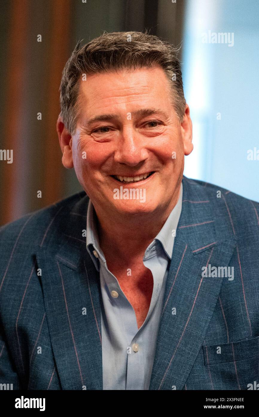 Tony hadley toni hi-res stock photography and images - Alamy