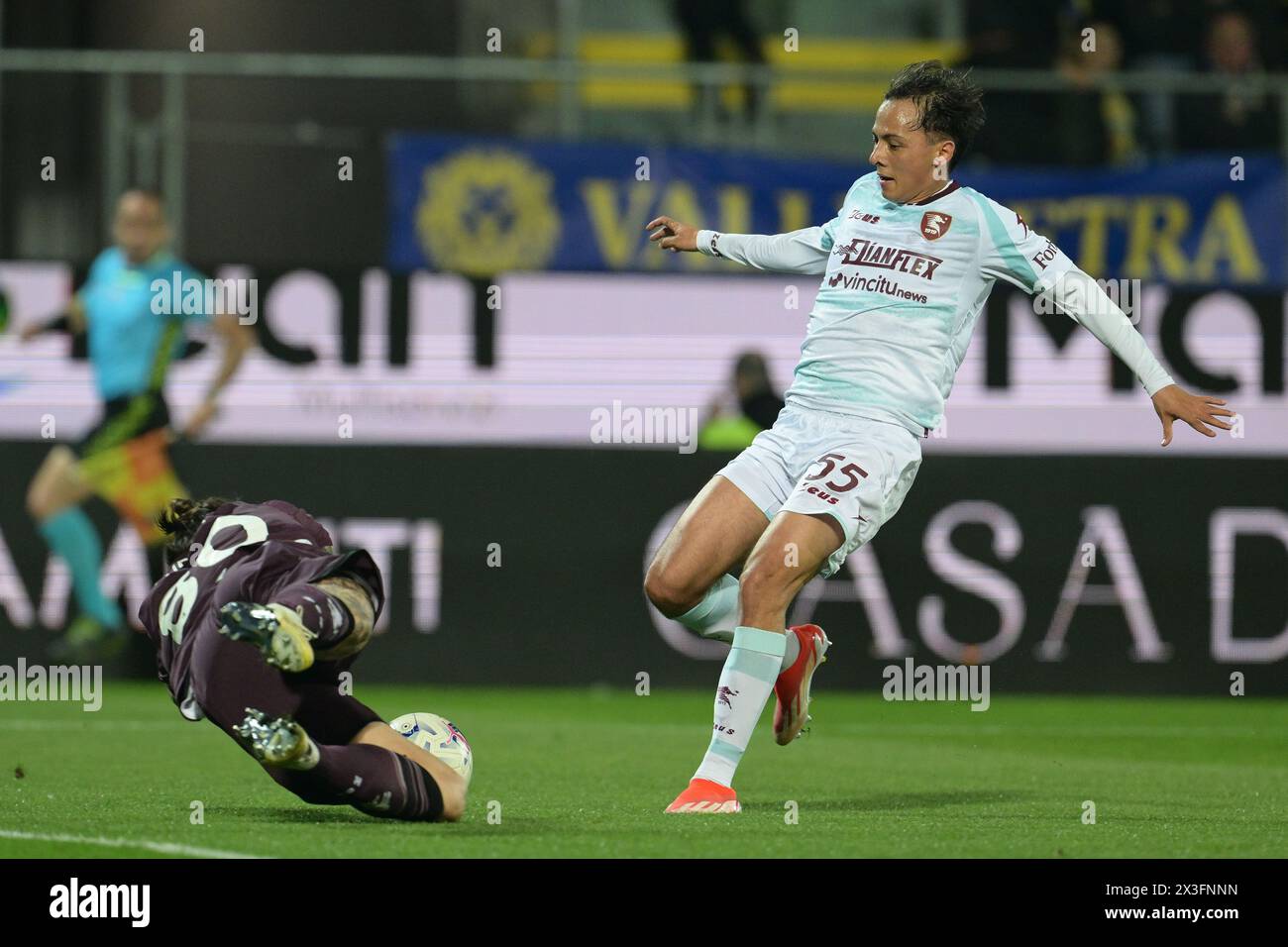 Frosinone, Italia. 26th Apr, 2024. Salernitana's Emanuele Vignato and ...