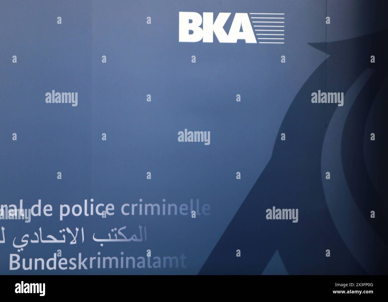 Bild einer Rückwand für Statements des Bundeskriminalamts BKA in ...