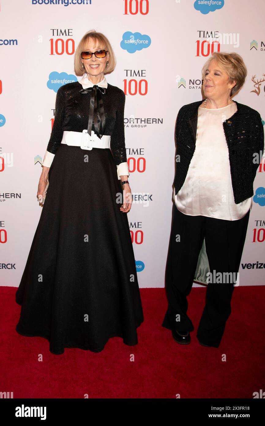 E. Jean Carroll und Robbie Kaplan bei der Time 100 Gala 2024 im Jazz at ...
