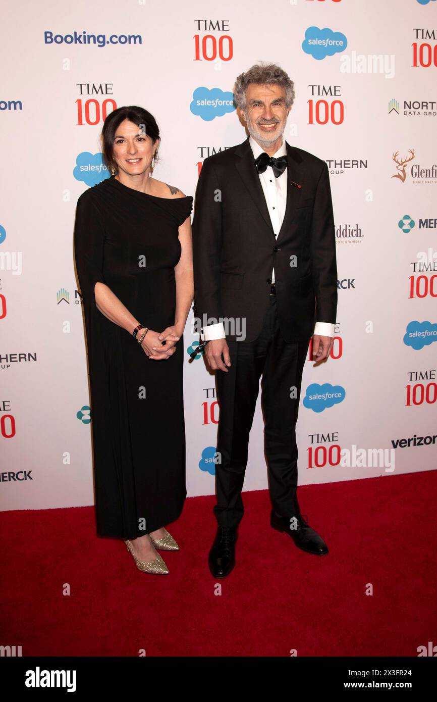 Yoshua Bengio und Gast bei der Time 100 Gala 2024 im Jazz at Lincoln ...