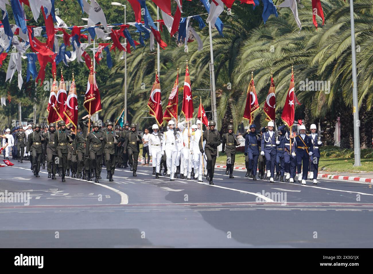 ISTANBUL, TURKIYE - AUGUST 30, 2023: Soldiers march during anniversary ...