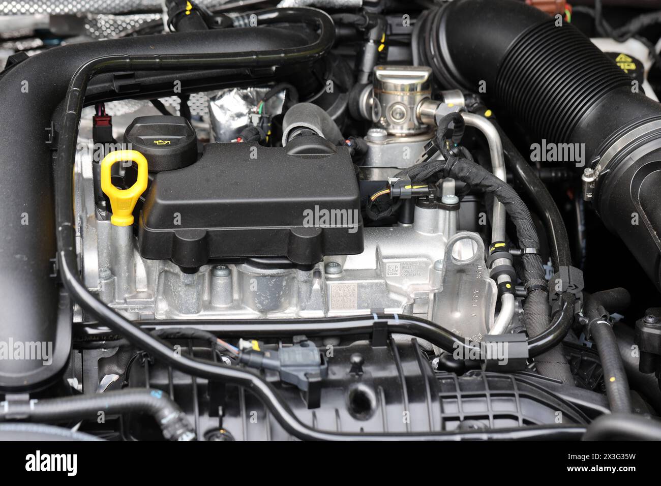 Herkömmliche Verbrenner Ein KFZ-Motor mit einem konventionellen 85 PS ...