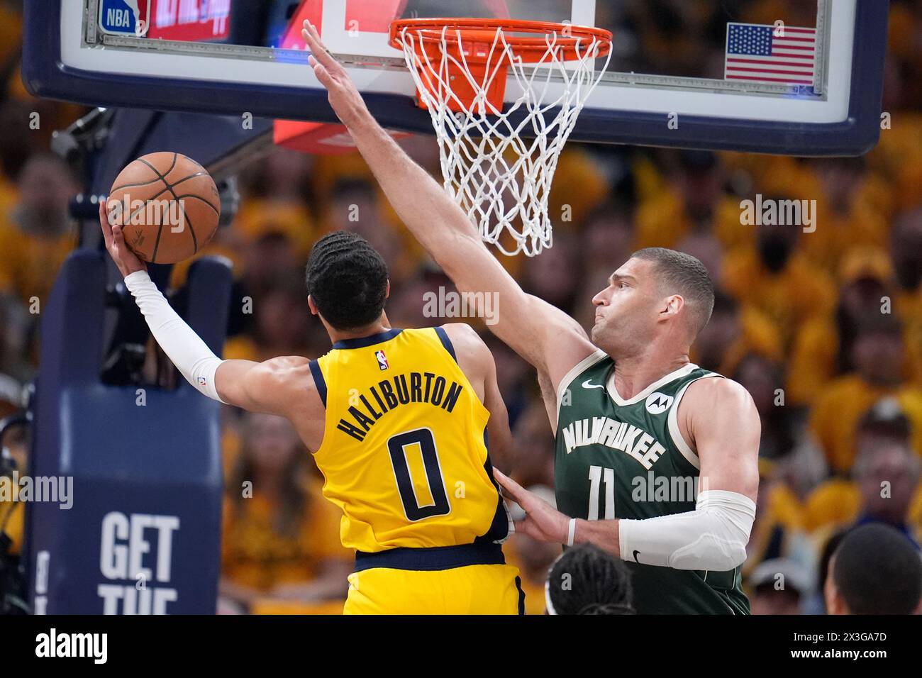 Indiana Pacers guard Tyrese Haliburton (0) shoots around Milwaukee ...
