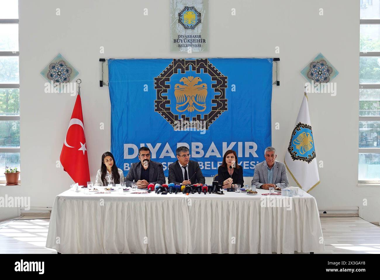 Ayse serra bucak kucuk hi-res stock photography and images - Alamy
