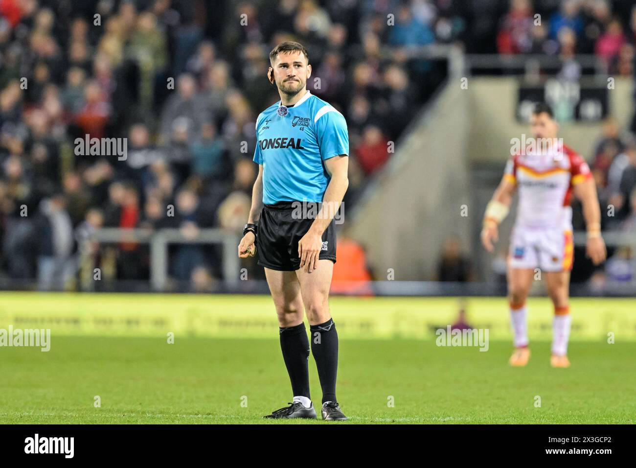Rugby league referee hi-res stock photography and images - Alamy